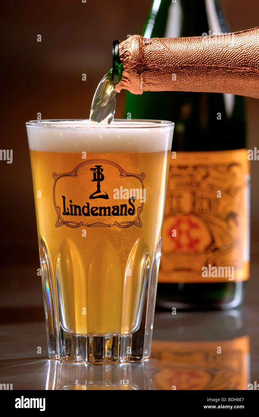 Pouring glass of Lindemans Belgian beer Stock Photo - Alamy
