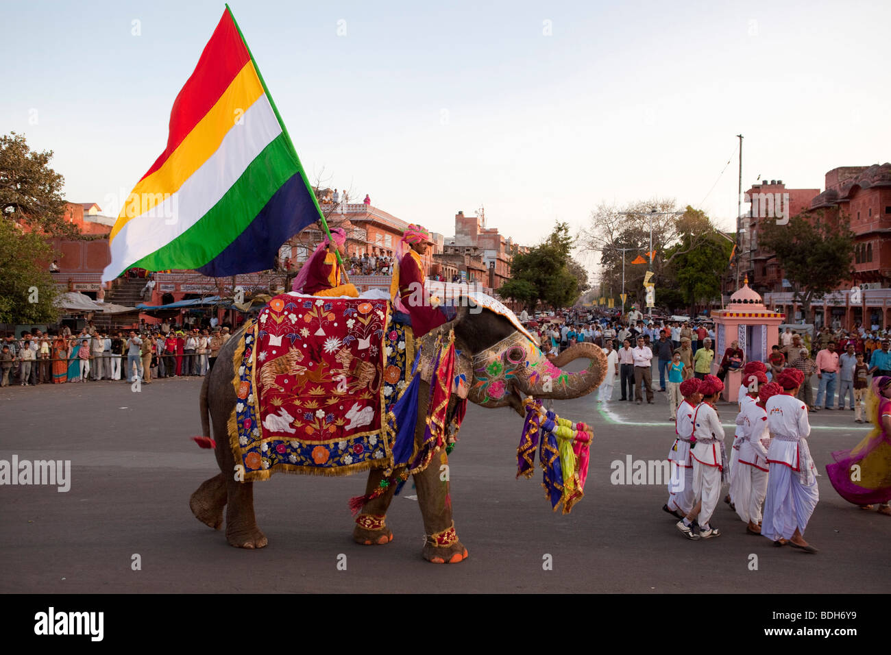 Jaipur, Rajasthan,India - March 29 : people and elephants of the city ...