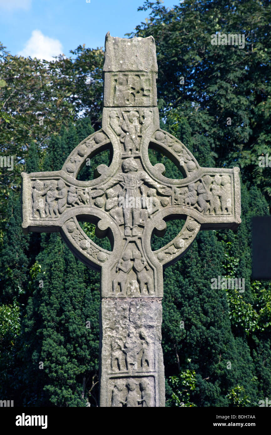Tall cross celtic cross hi-res stock photography and images - Alamy