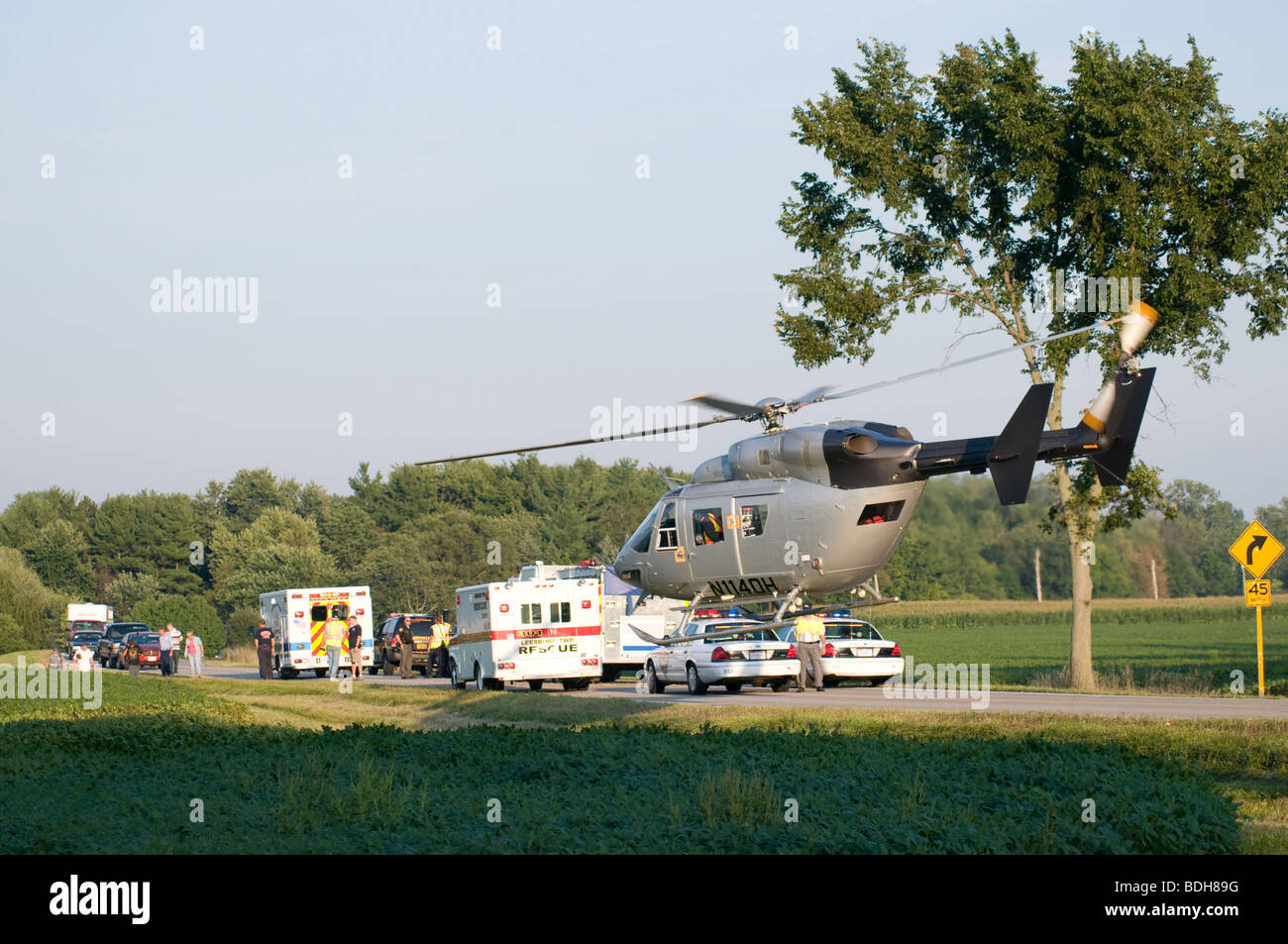 Life flight air ambulance hi-res stock photography and images - Alamy