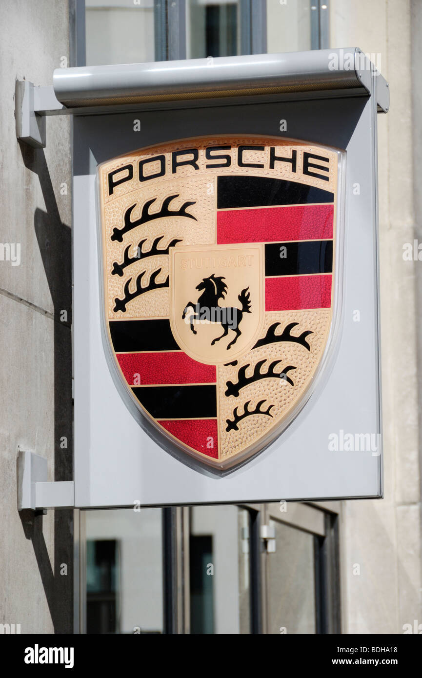Porsche badge hi-res stock photography and images - Alamy