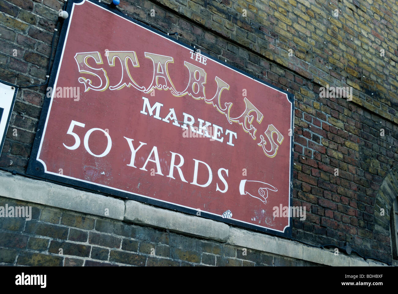 Sign pointing to the Stables Market in Camden Town, London, England ...