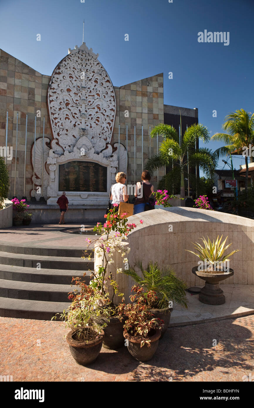 Sari club hi-res stock photography and images - Alamy