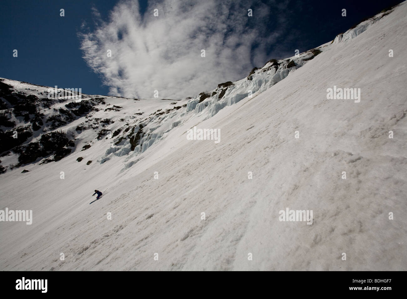 Skiing Tuckerman Ravine on Mt. Washington in the White Mountains of New ...