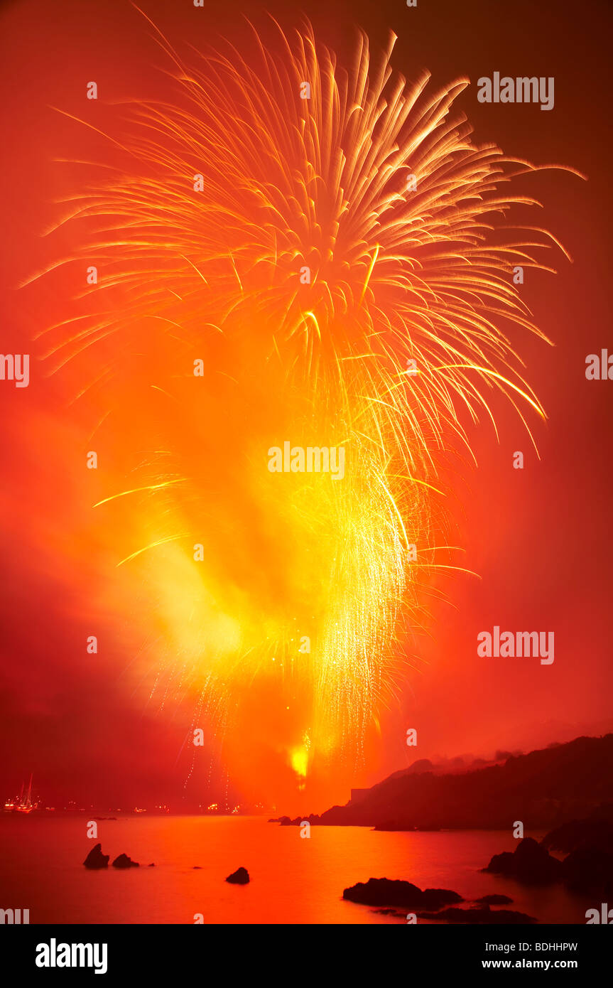 National Fireworks Championships 2009 over Plymouth Sound from ...