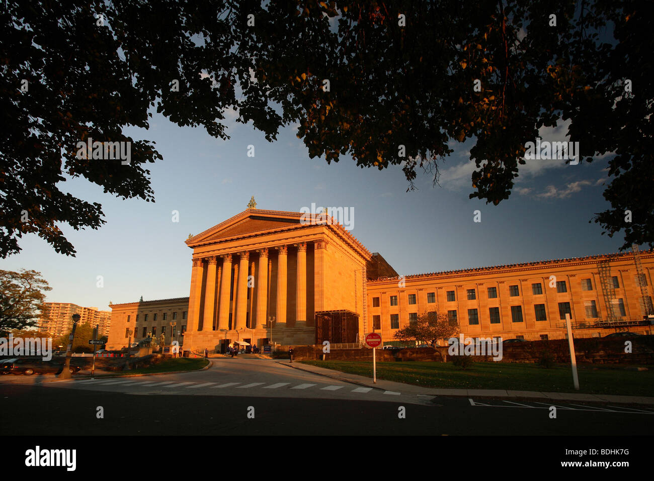 Philadelphia museum of art exterior hi-res stock photography and images ...