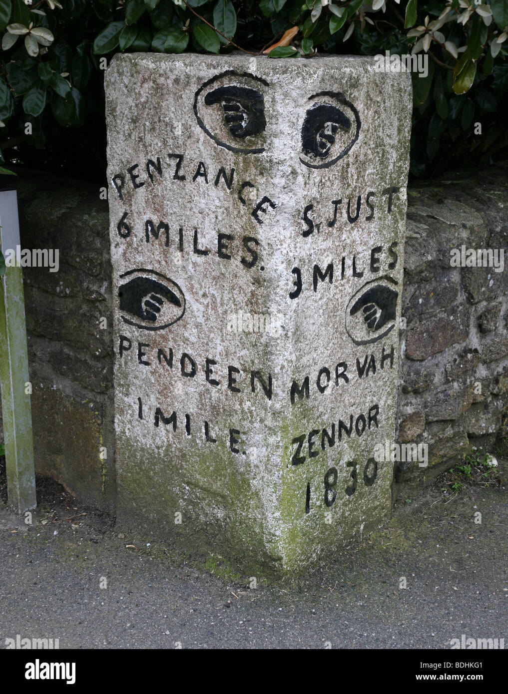 Mile post uk hi-res stock photography and images - Alamy