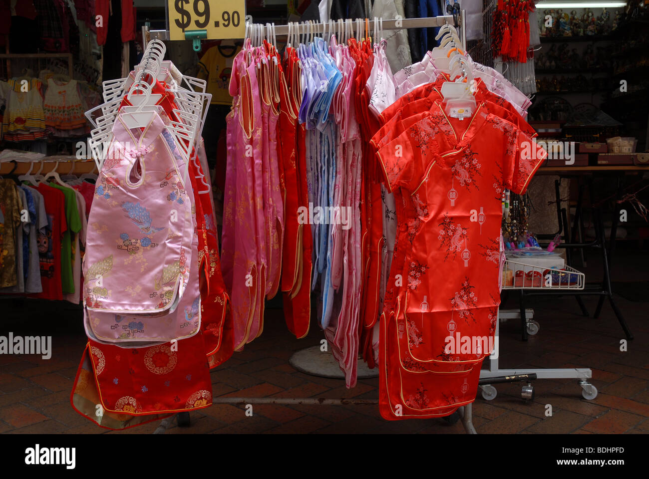 Traditional chinese clothes shop hi-res stock photography and images ...