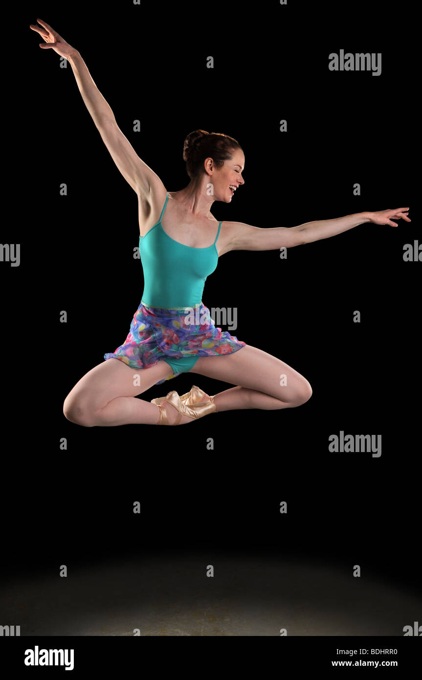 Ballerina jumping hi-res stock photography and images - Alamy