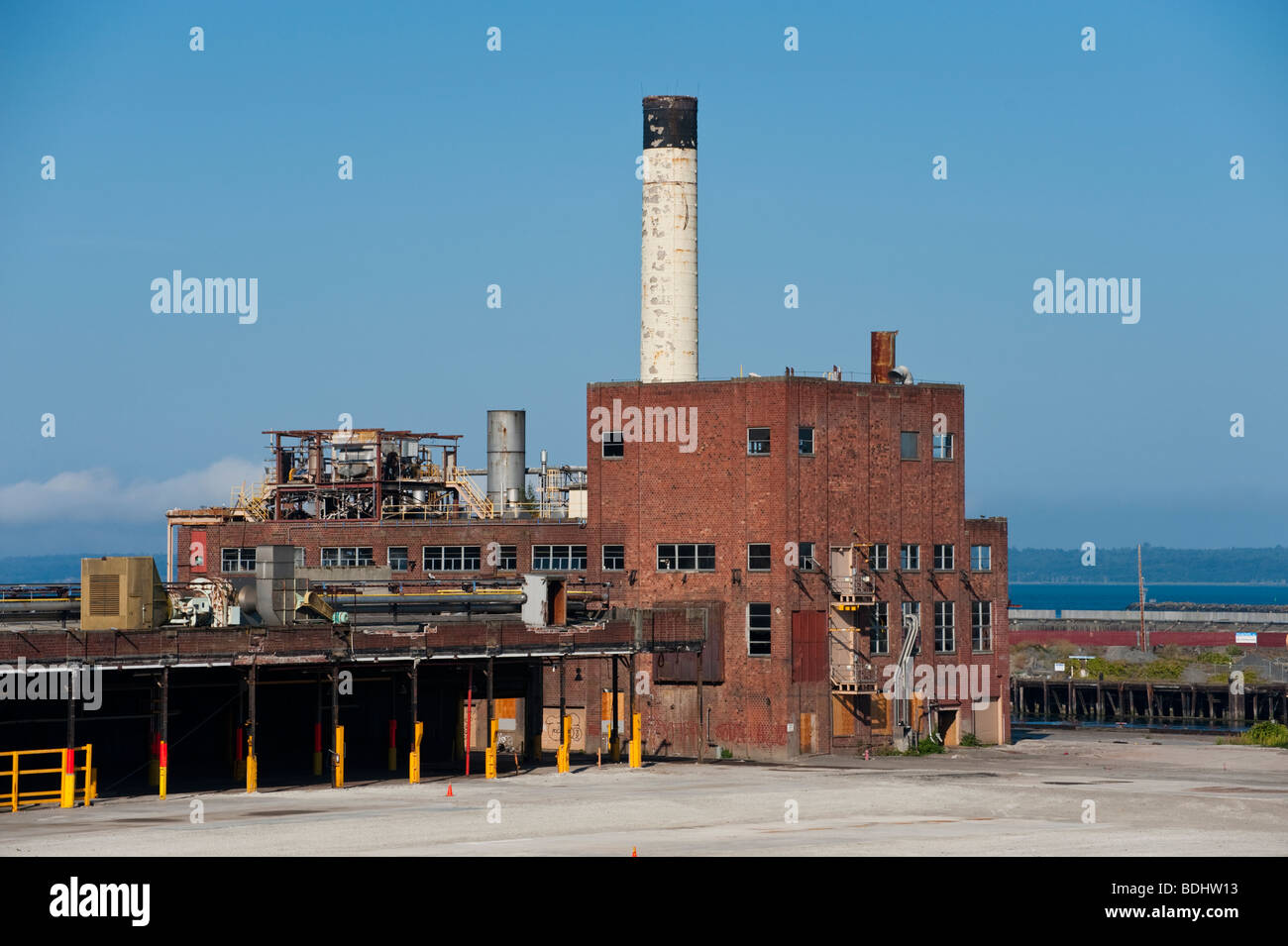 The old Georgia Pacific mill lies dormant and ready to be demolished on ...