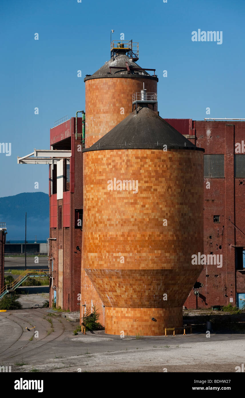 The old Georgia Pacific mill lies dormant and ready to be demolished on ...