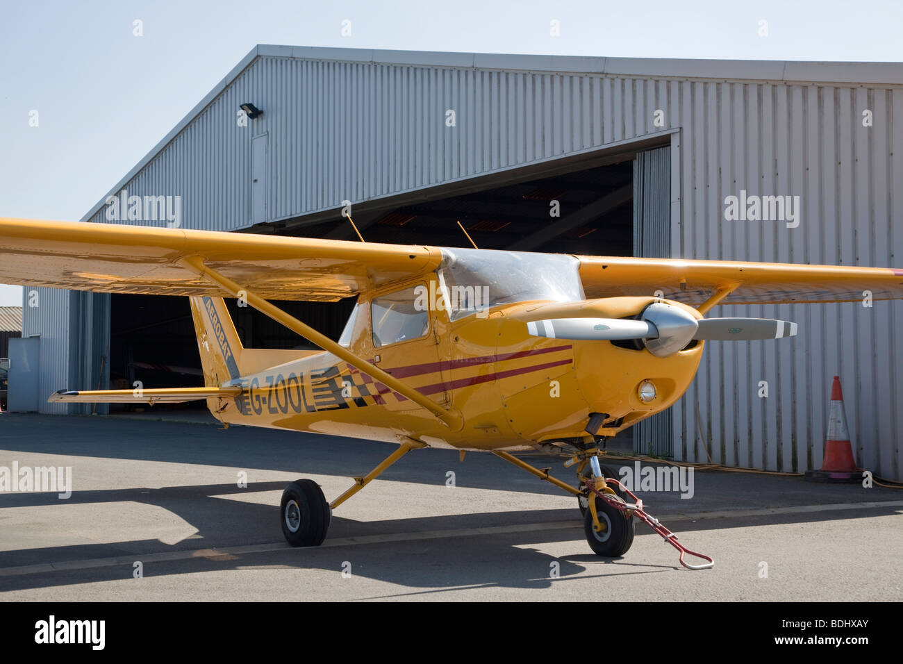 Cessna 152 Side View