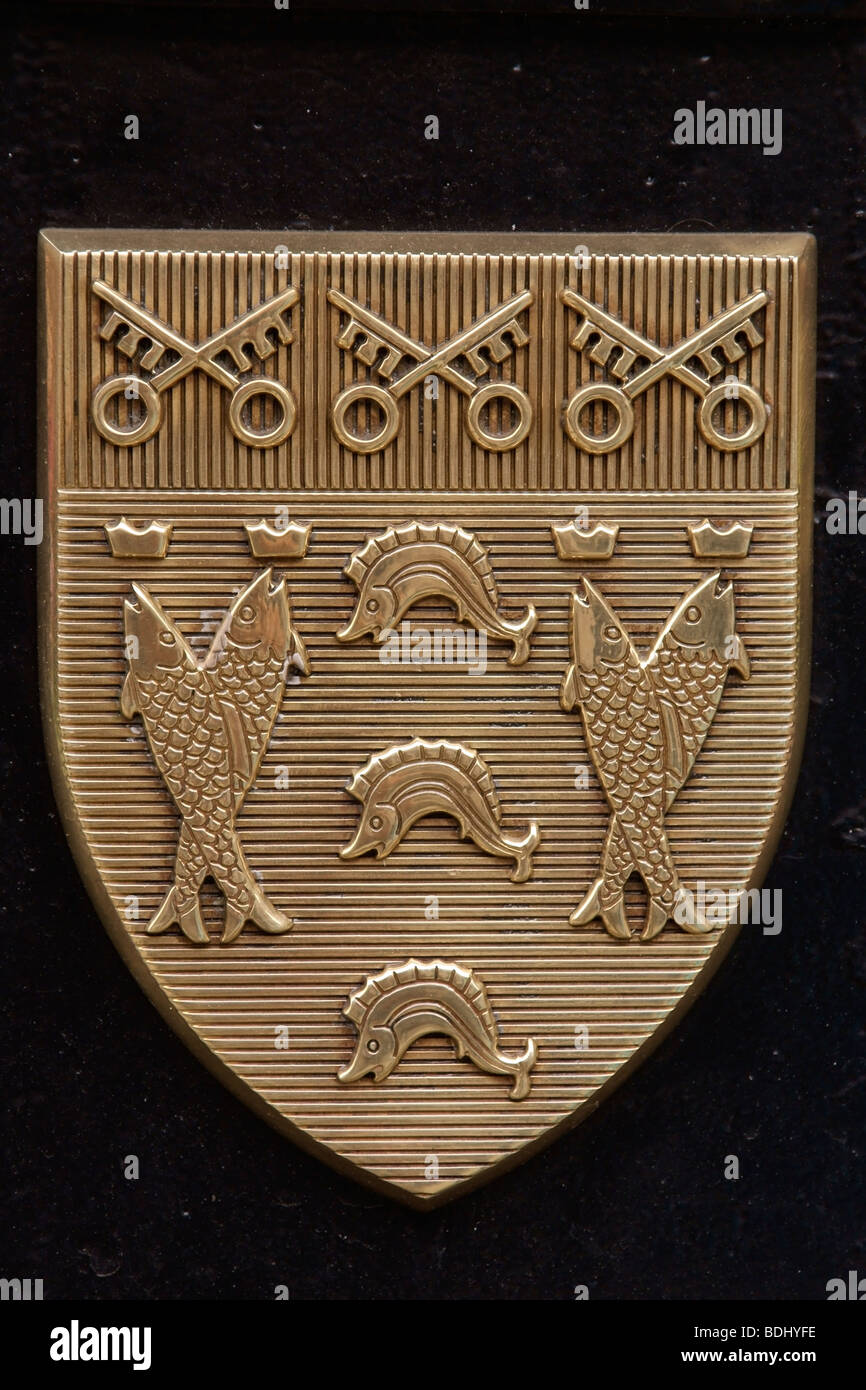 Medieval shield hi-res stock photography and images - Alamy