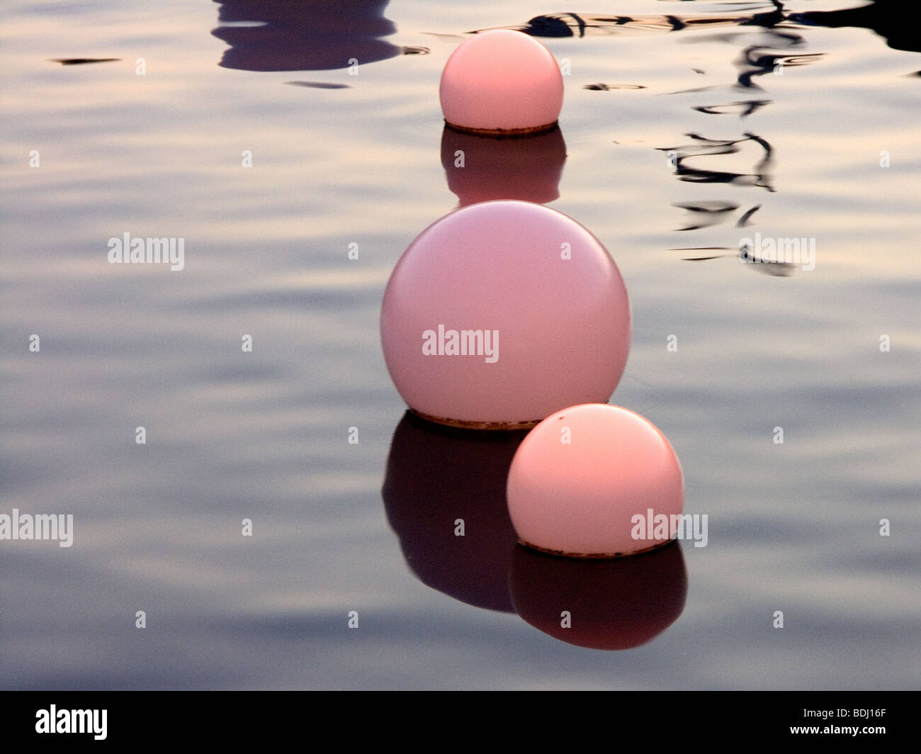 Floating balls hi-res stock photography and images - Alamy
