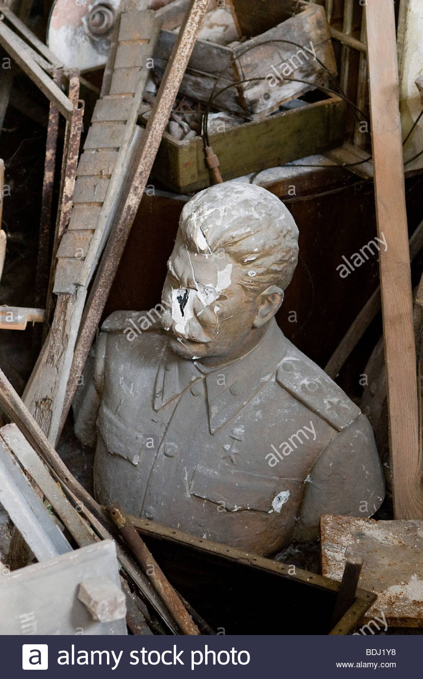 Stalin Statue Stock Photos & Stalin Statue Stock Images - Alamy