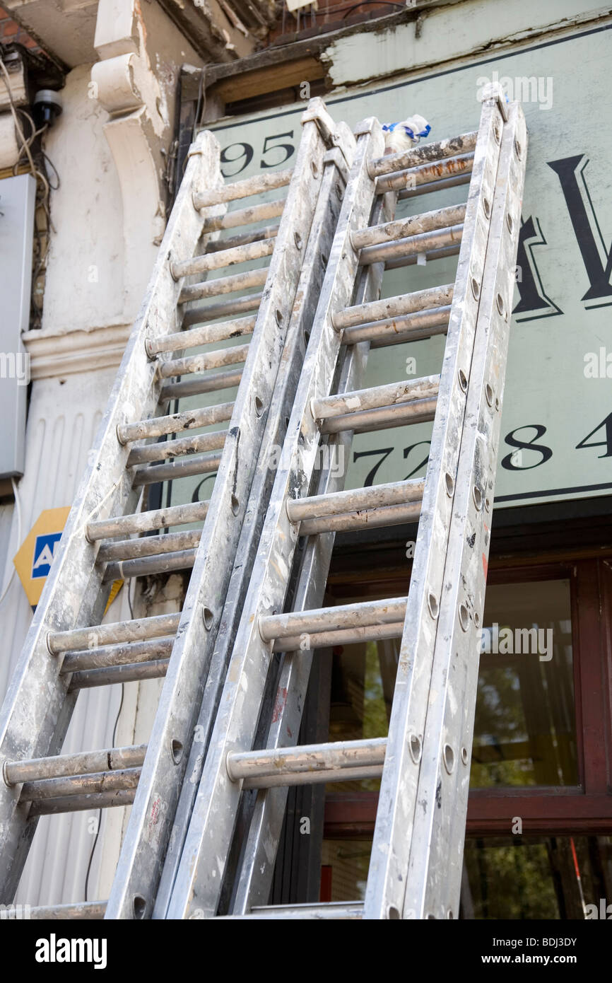 Extendable ladder hi-res stock photography and images - Alamy