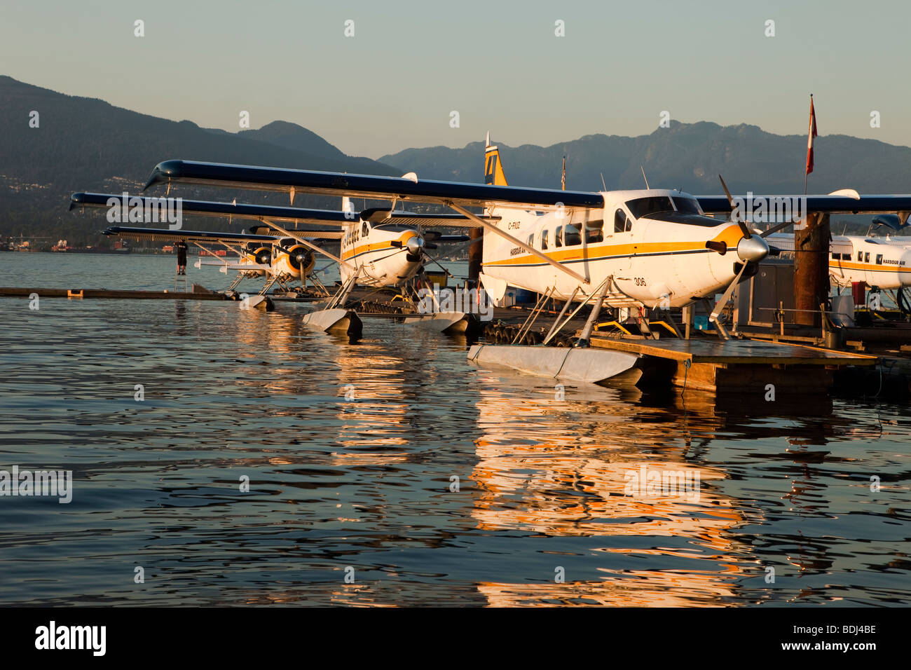 Waterplanes hi-res stock photography and images - Alamy