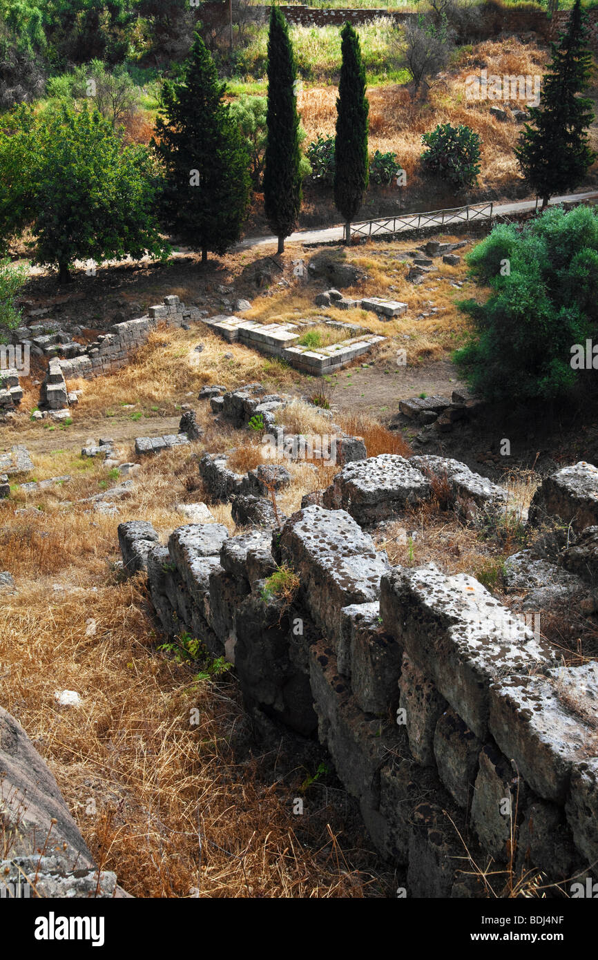Leontinoi, greek walls - Sicily Stock Photo - Alamy