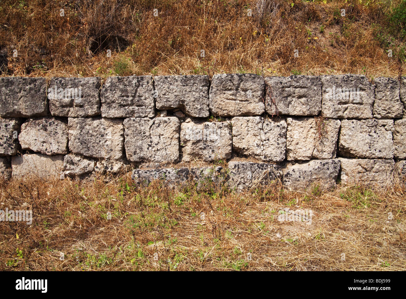 Leontinoi, greek walls - Sicily Stock Photo - Alamy