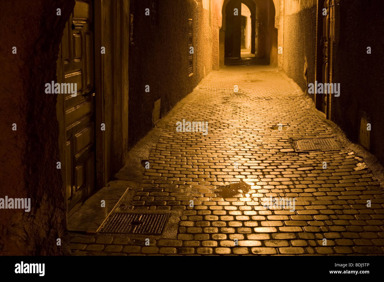 Street in the medina of Marrakesh, Morocco, at night Stock Photo - Alamy