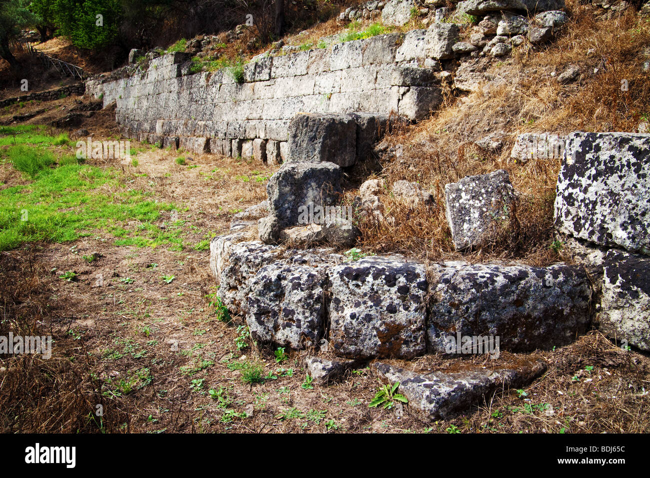 Leontinoi, greek walls - Sicily Stock Photo - Alamy