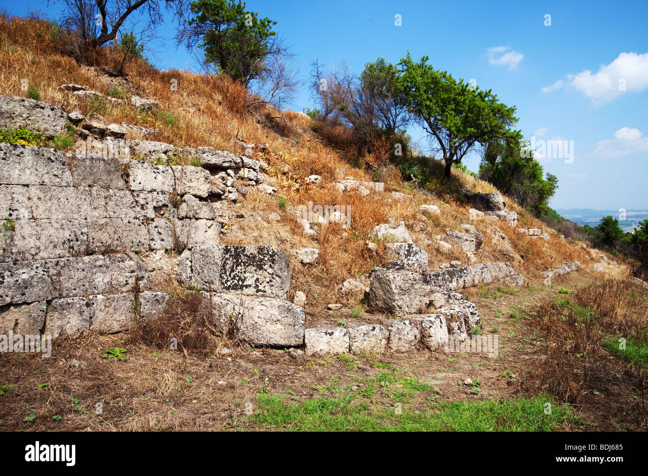 Leontinoi, greek walls - Sicily Stock Photo - Alamy