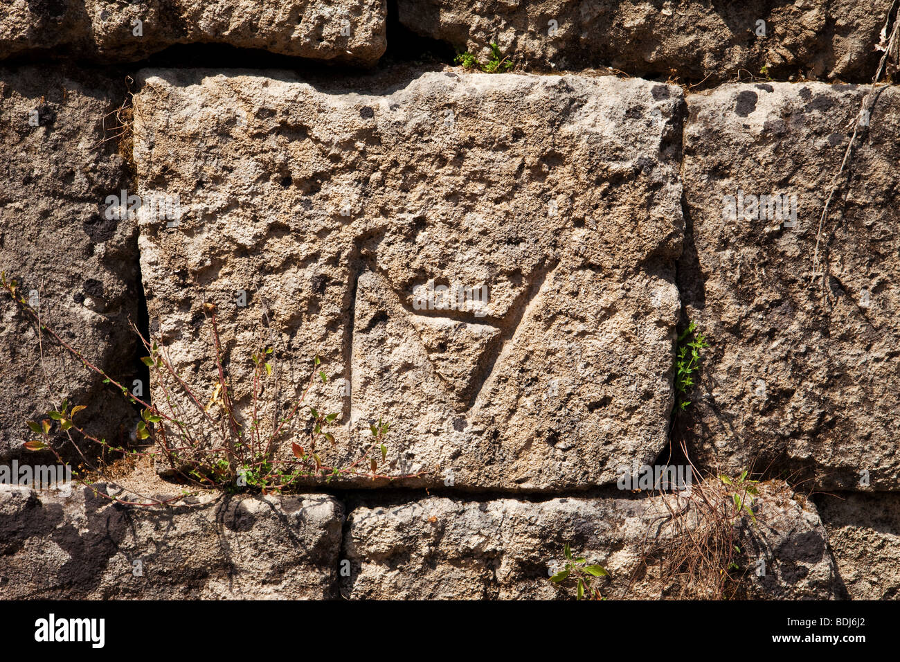 Leontinoi, greek walls - Sicily Stock Photo - Alamy