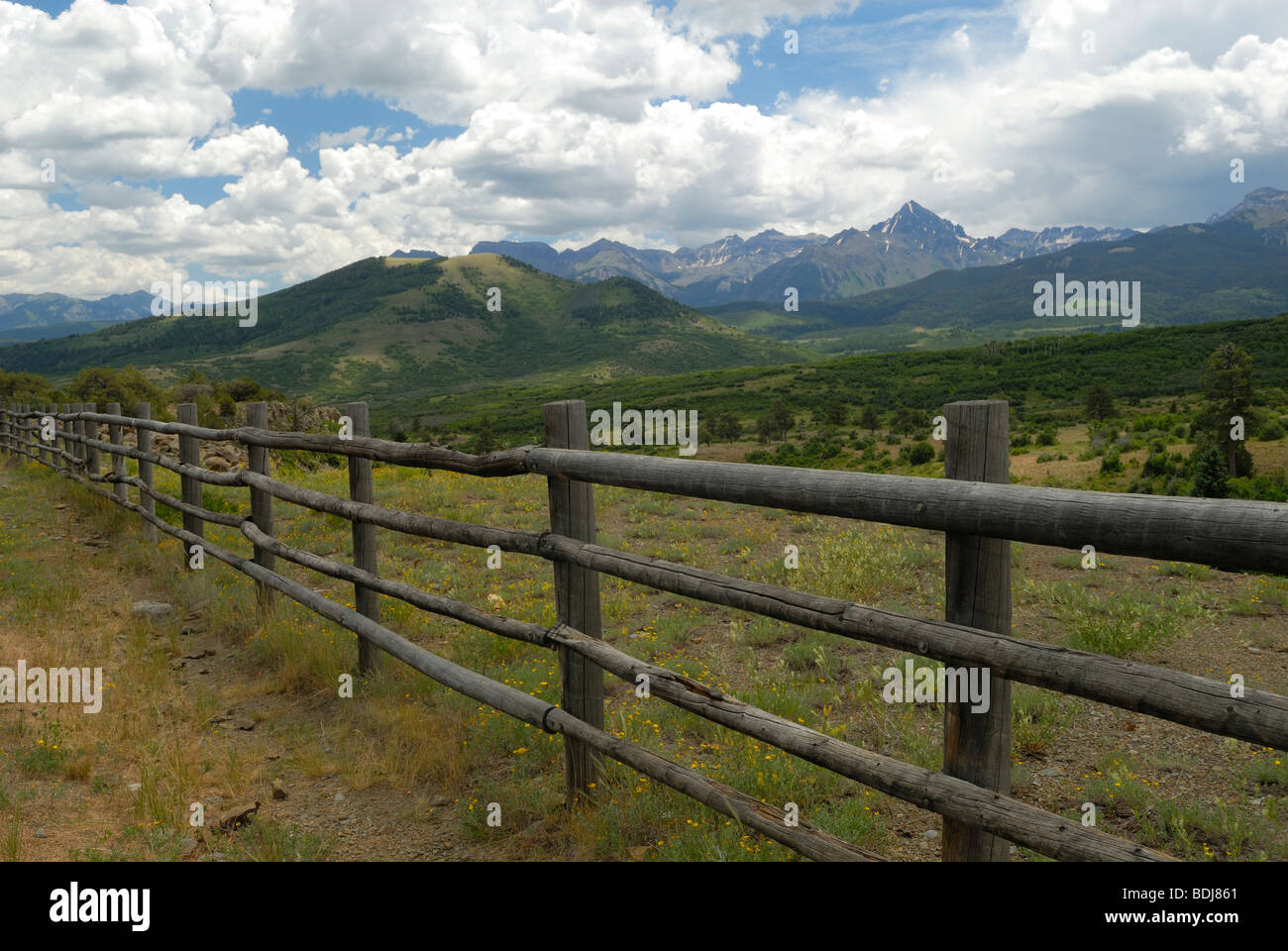 Ranch fence hi-res stock photography and images - Alamy