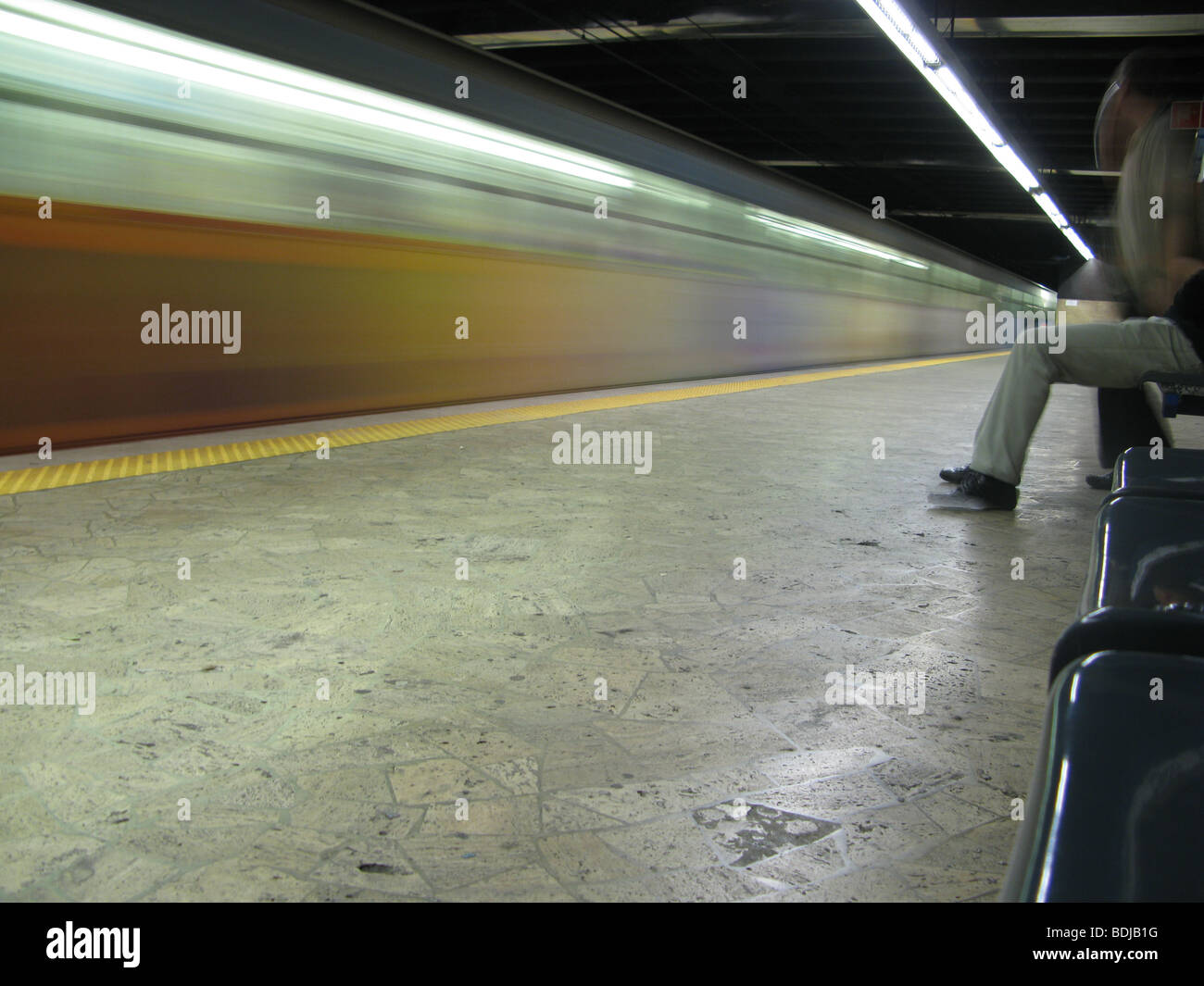 passenger waiting for underground train in rome italy Stock Photo - Alamy
