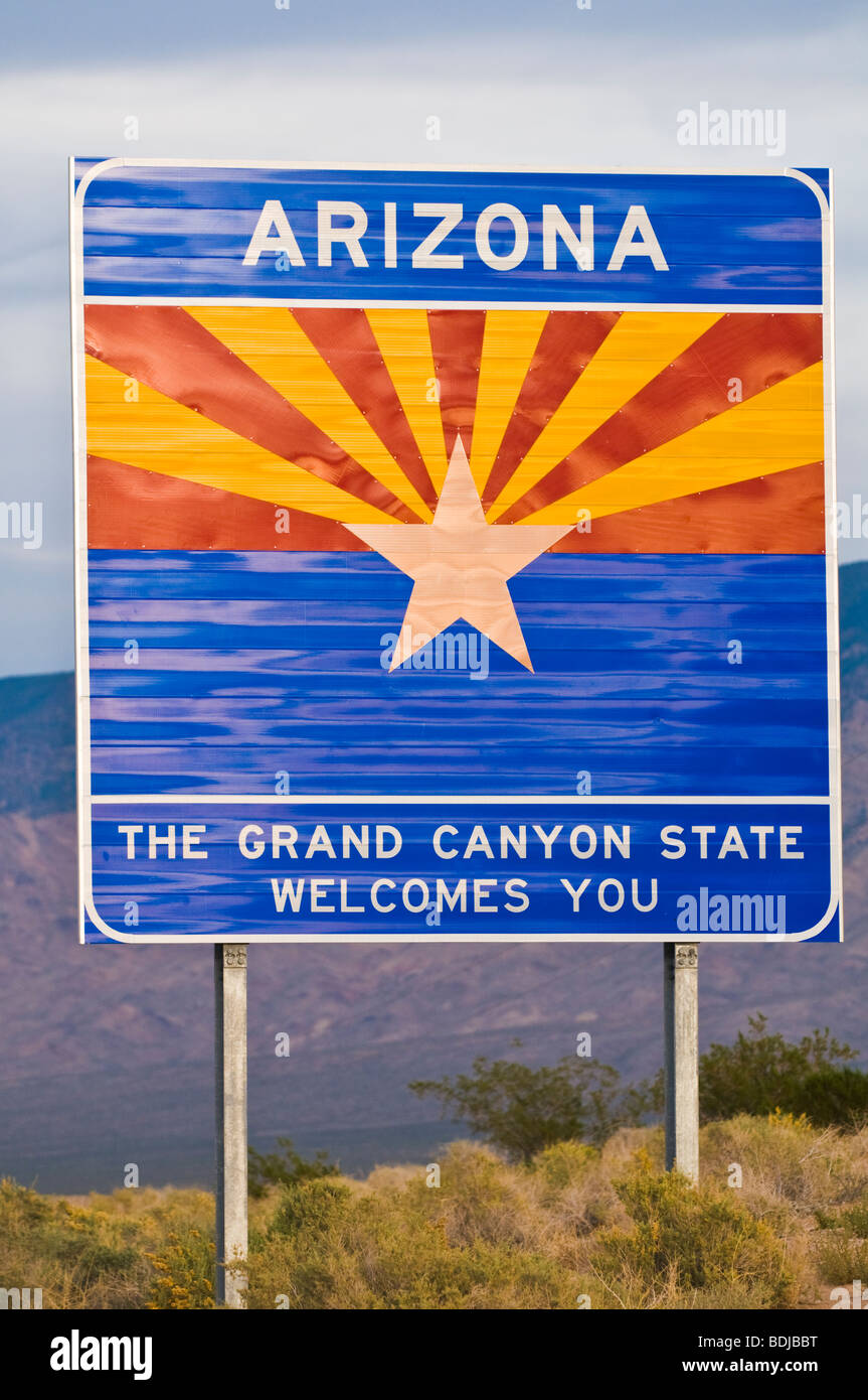 Arizona state line highway welcome sign, Arizona Stock Photo - Alamy