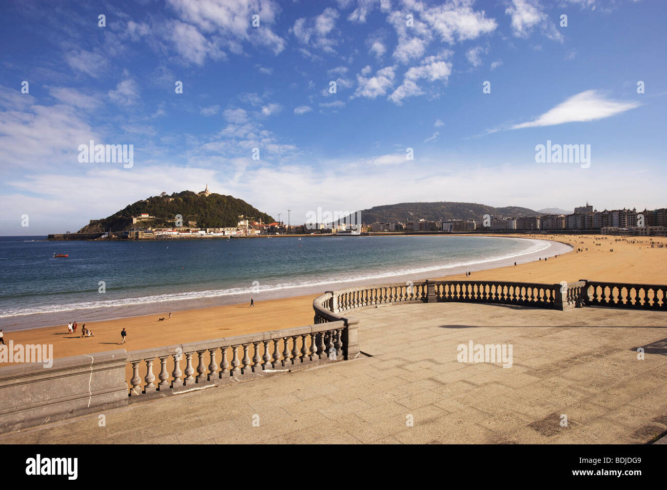 Daytime scenery luxury resort beach hi-res stock photography and images ...