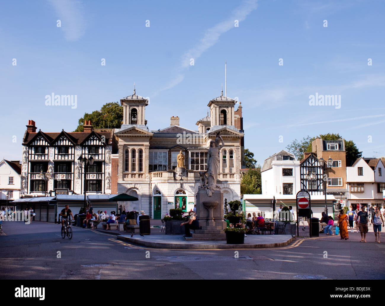 Market square kingston upon thames hi-res stock photography and images ...