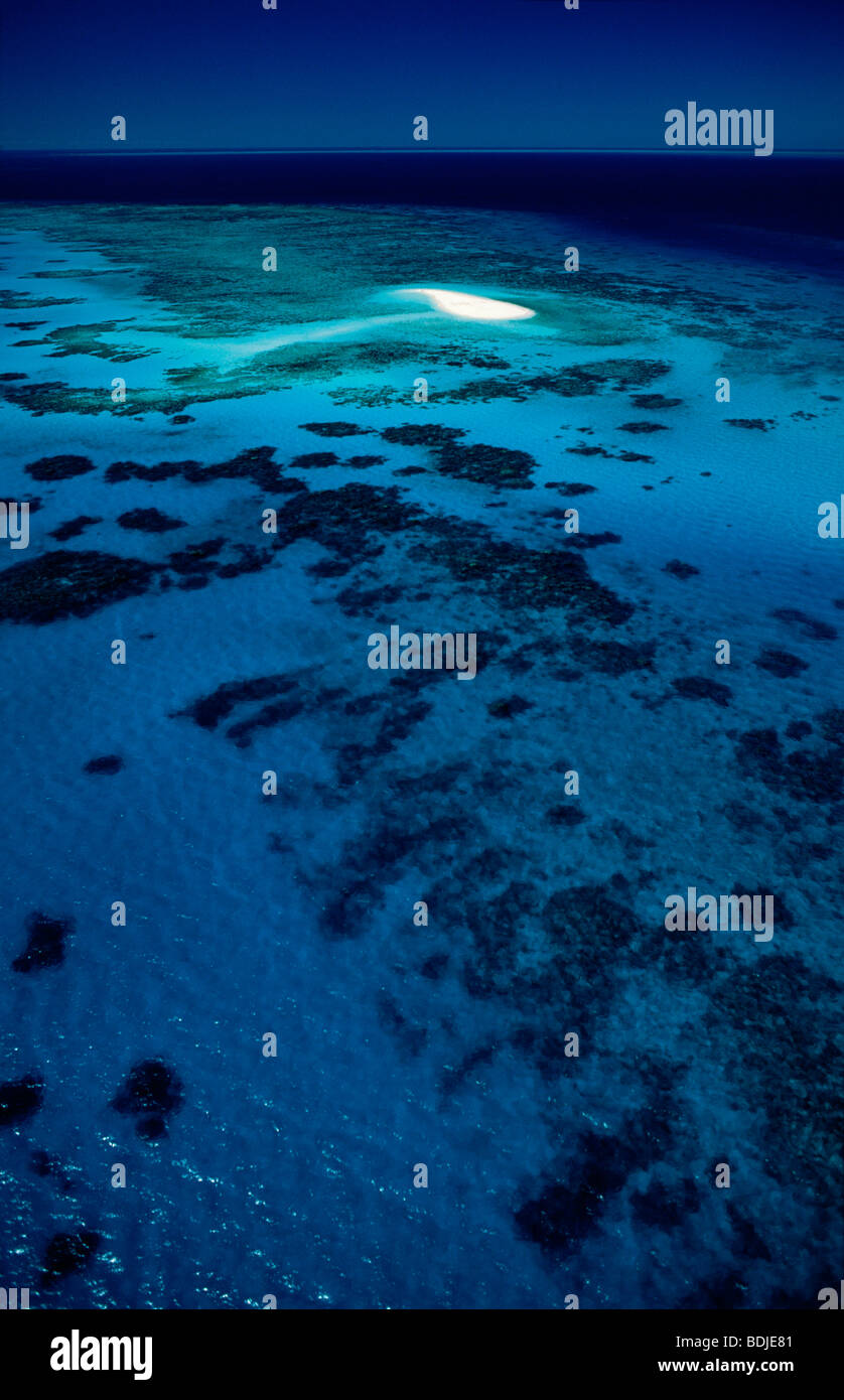 Great Barrier Reef, Coral, Atoll, Ocean Seascape, Aerial, Australia ...