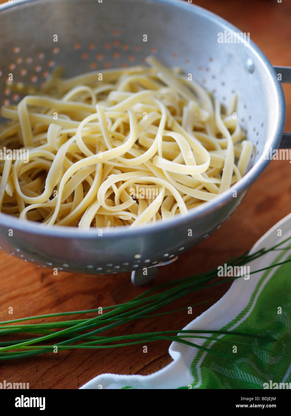 Cooked Linguini in Colander Stock Photo - Alamy