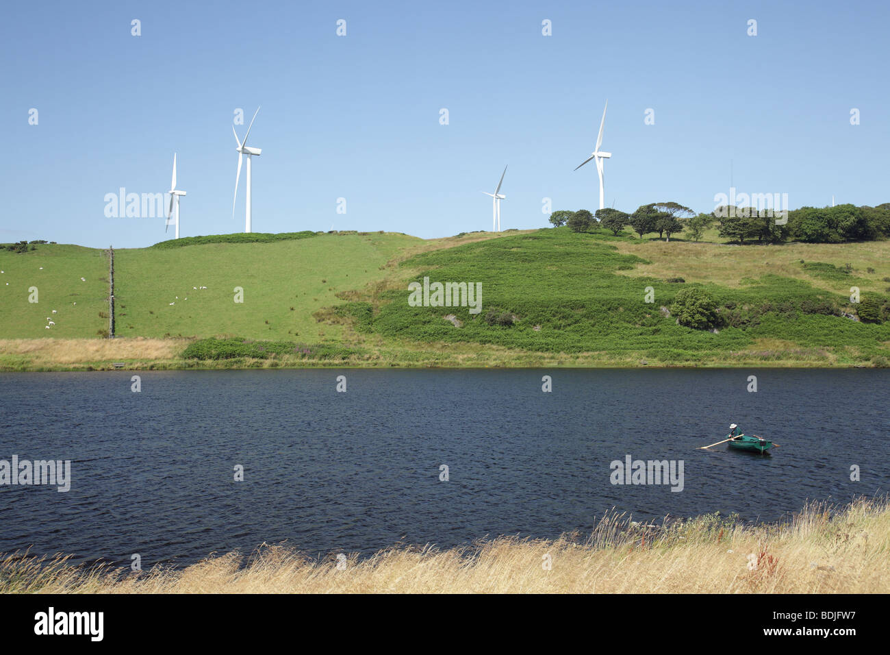 Busbie muir water reservoir reservoirs hi-res stock photography and ...