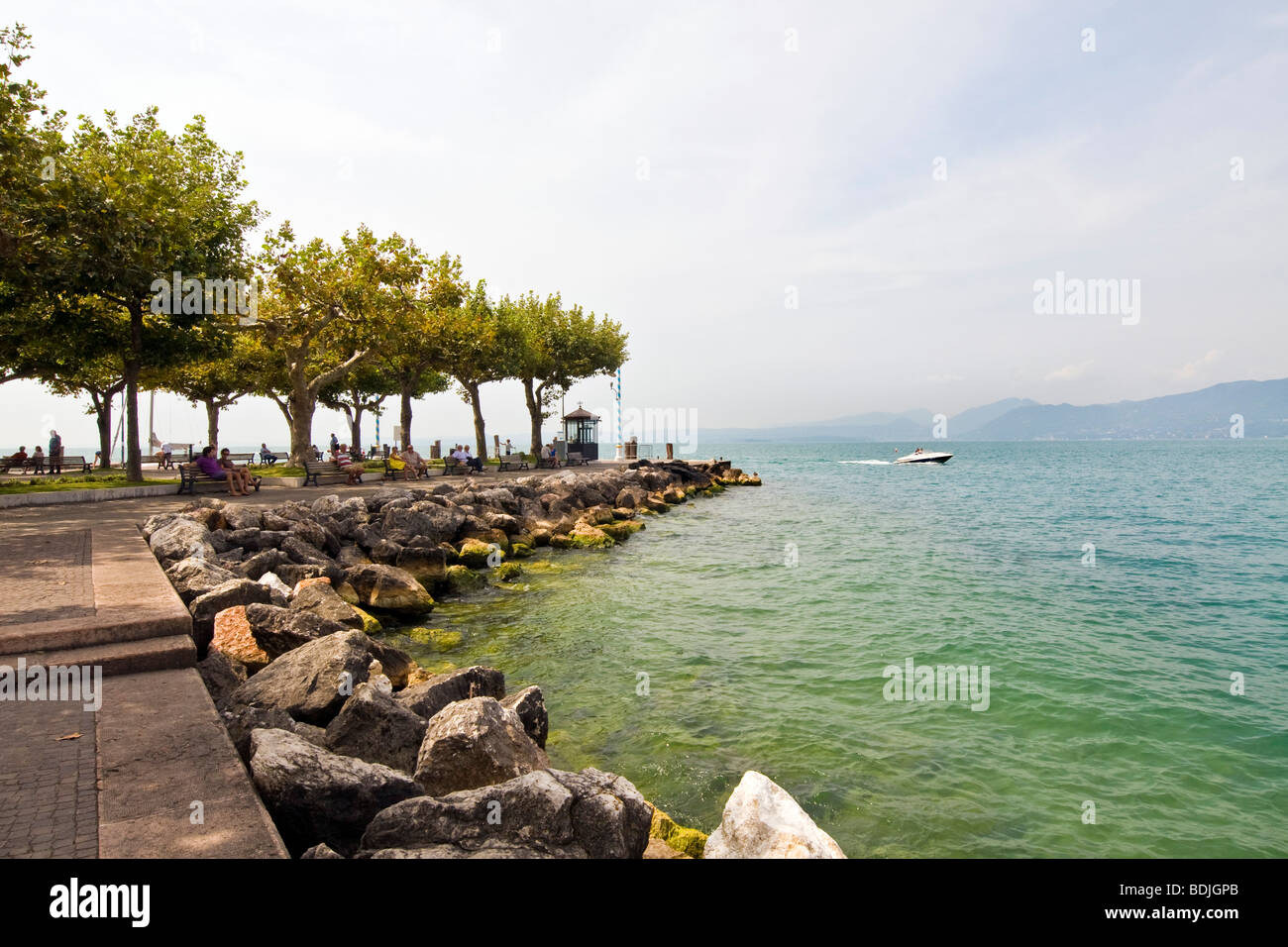 Torri del benaco hi-res stock photography and images - Alamy