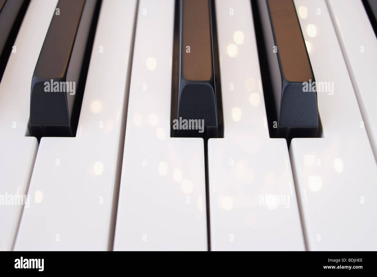 Piano lighting hi-res stock photography and images - Alamy