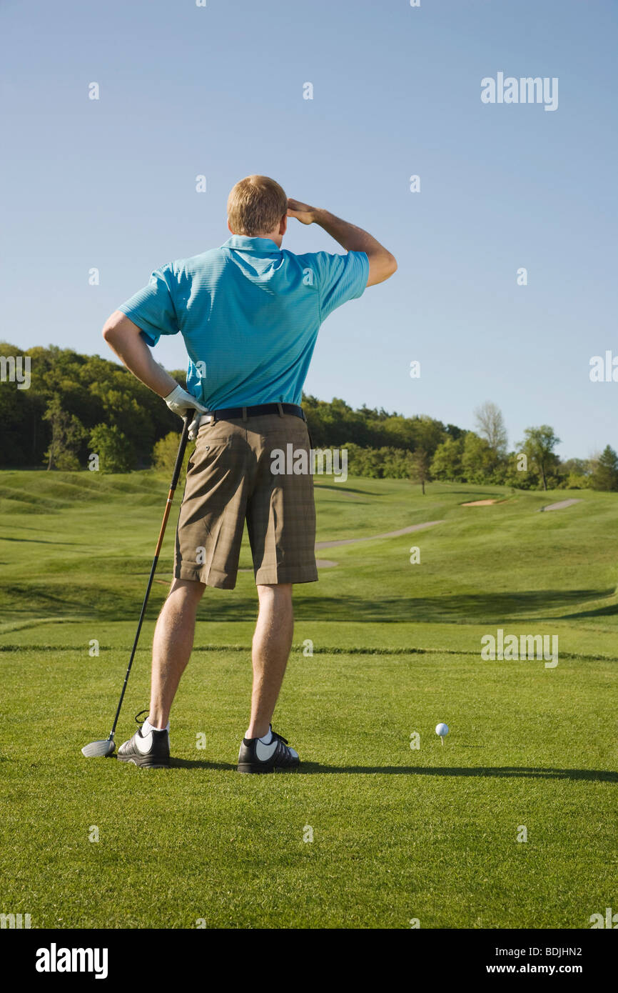 Old man shading hi-res stock photography and images - Alamy