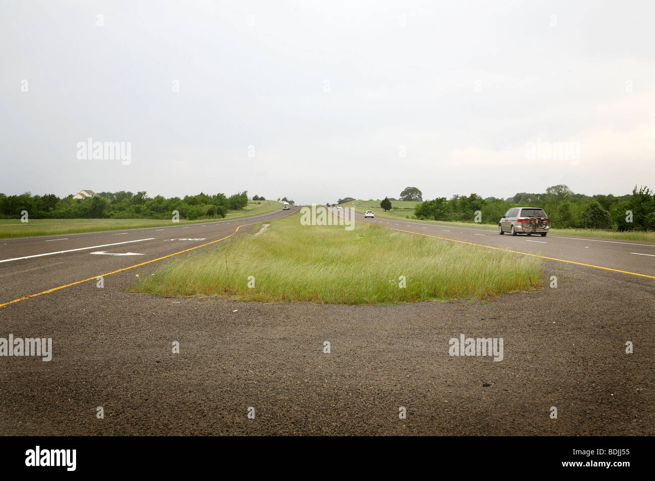 Grassy Highway Median Stock Photo - Alamy