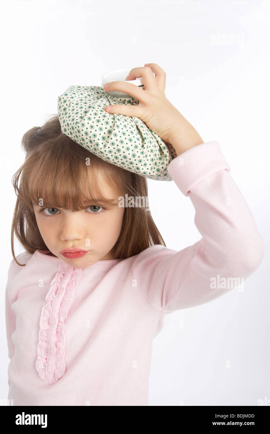 Serious head injury child hi-res stock photography and images - Alamy