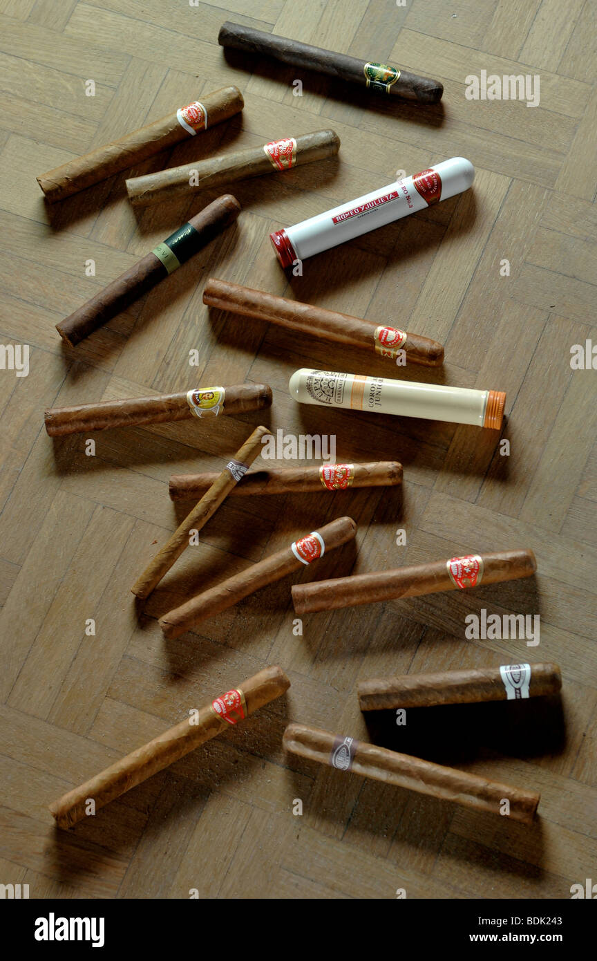 Cuban cigars hi-res stock photography and images - Alamy