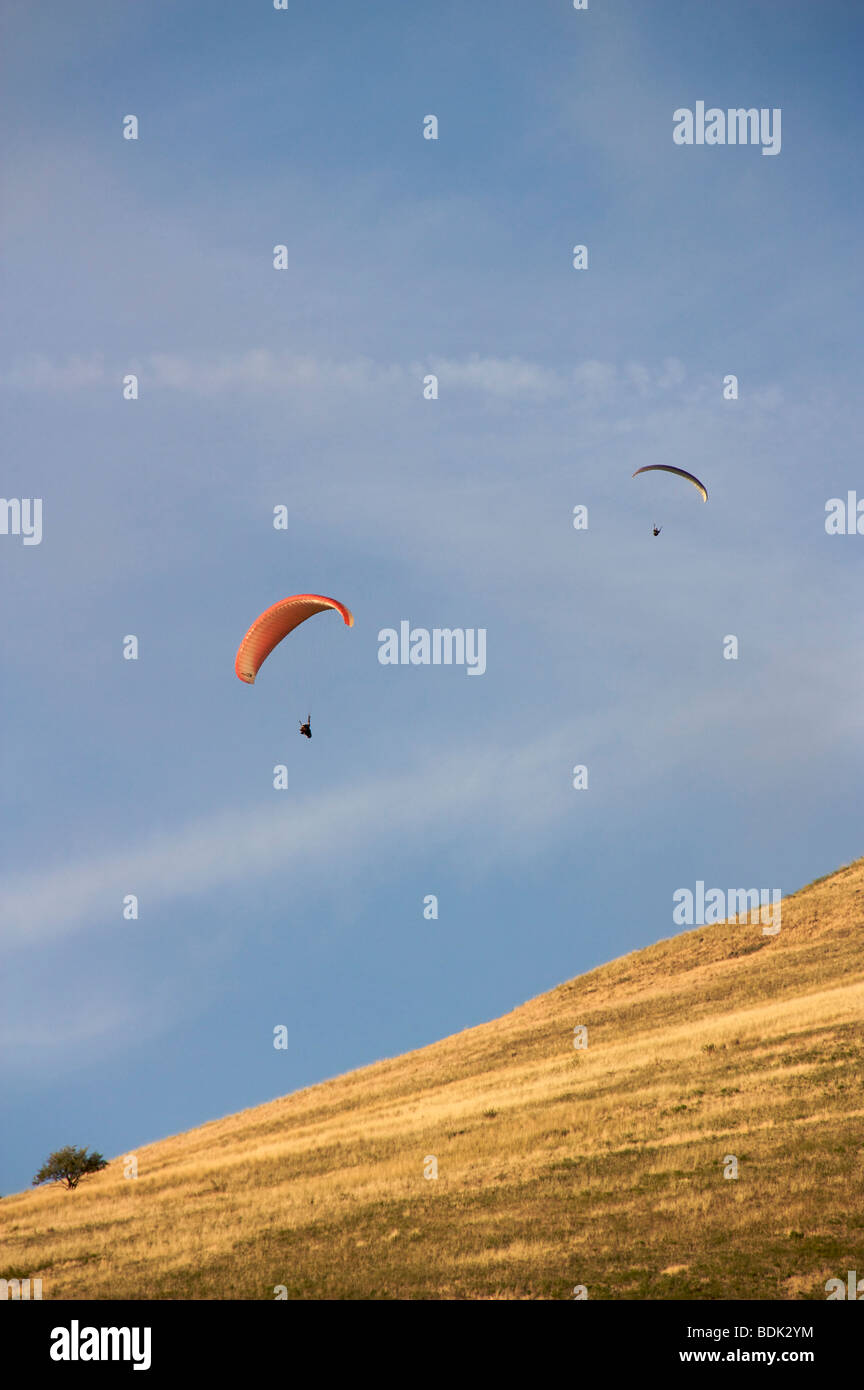Paraglider with red canopy hi-res stock photography and images - Alamy