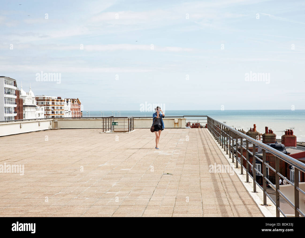 Empty roof top hi-res stock photography and images - Alamy