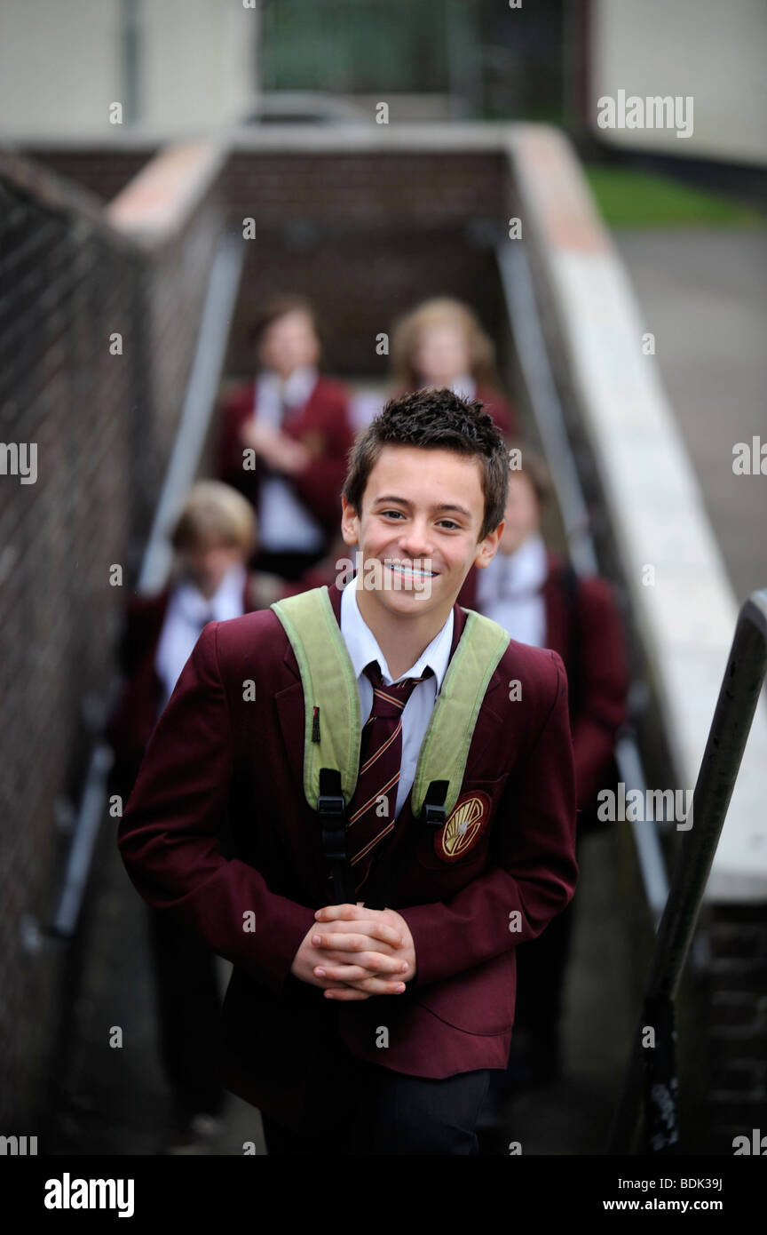 School boys in blazers hi-res stock photography and images - Alamy