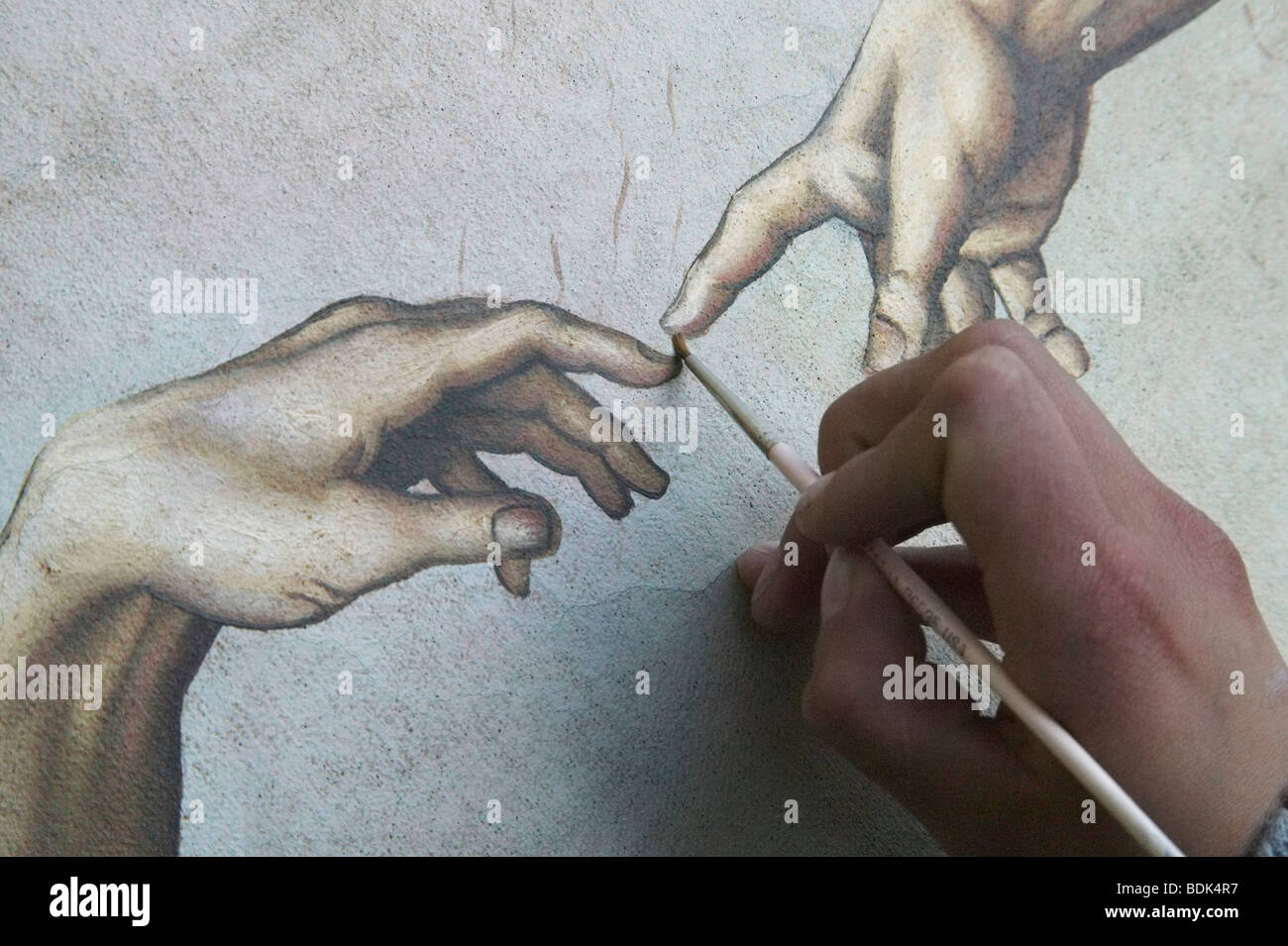 Artists hand hi-res stock photography and images - Alamy