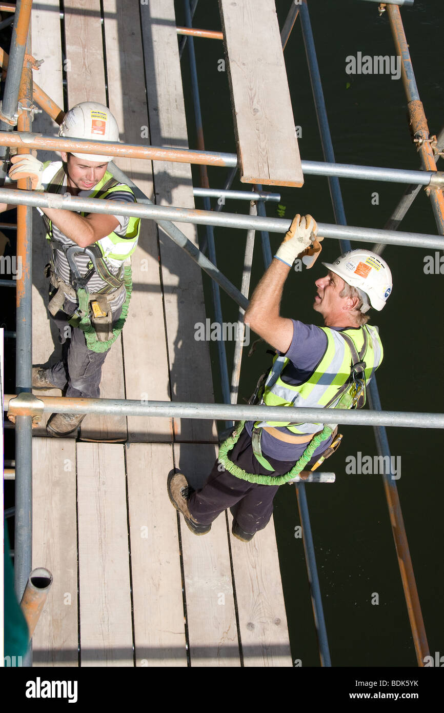 building scaffold scaffolding site construction rig workers Stock Photo ...