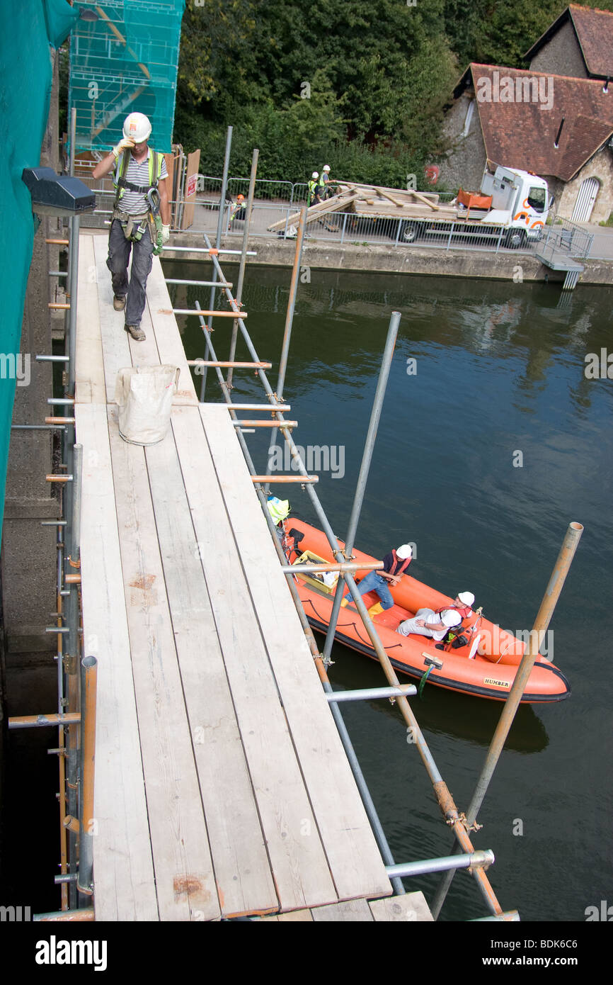 building scaffold scaffolding site construction rig workers Stock Photo ...