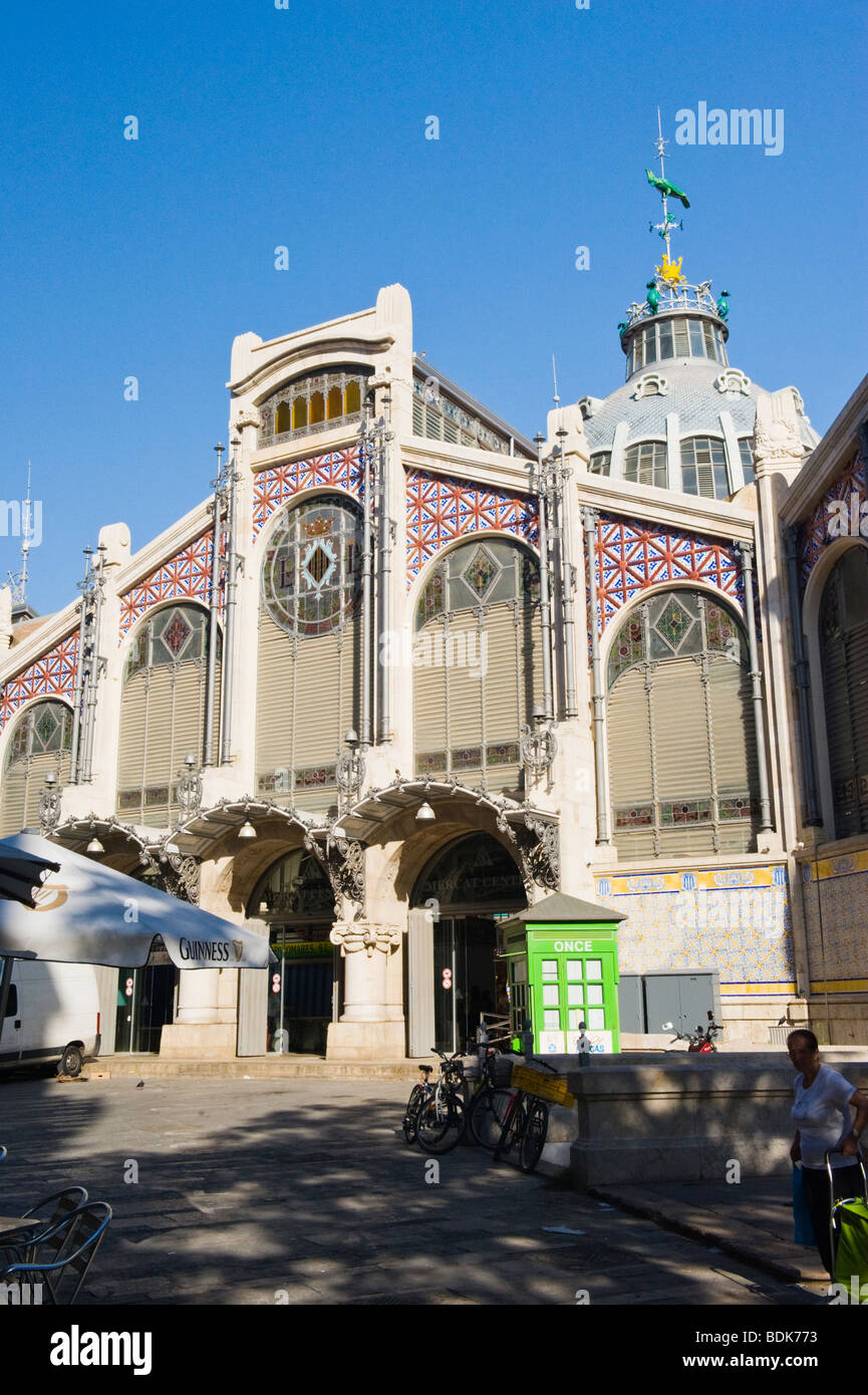 Mercado central building hi-res stock photography and images - Alamy