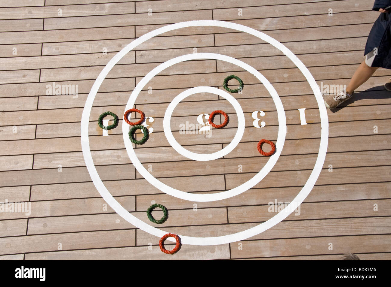 Deck quoits hi-res stock photography and images - Alamy