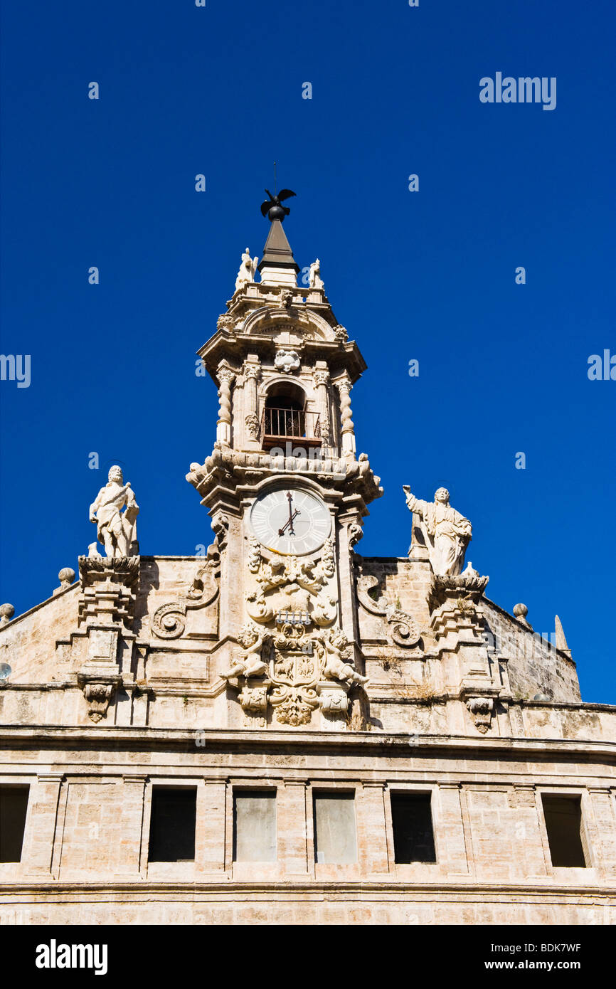 Valencia city coat of arms hi-res stock photography and images - Alamy